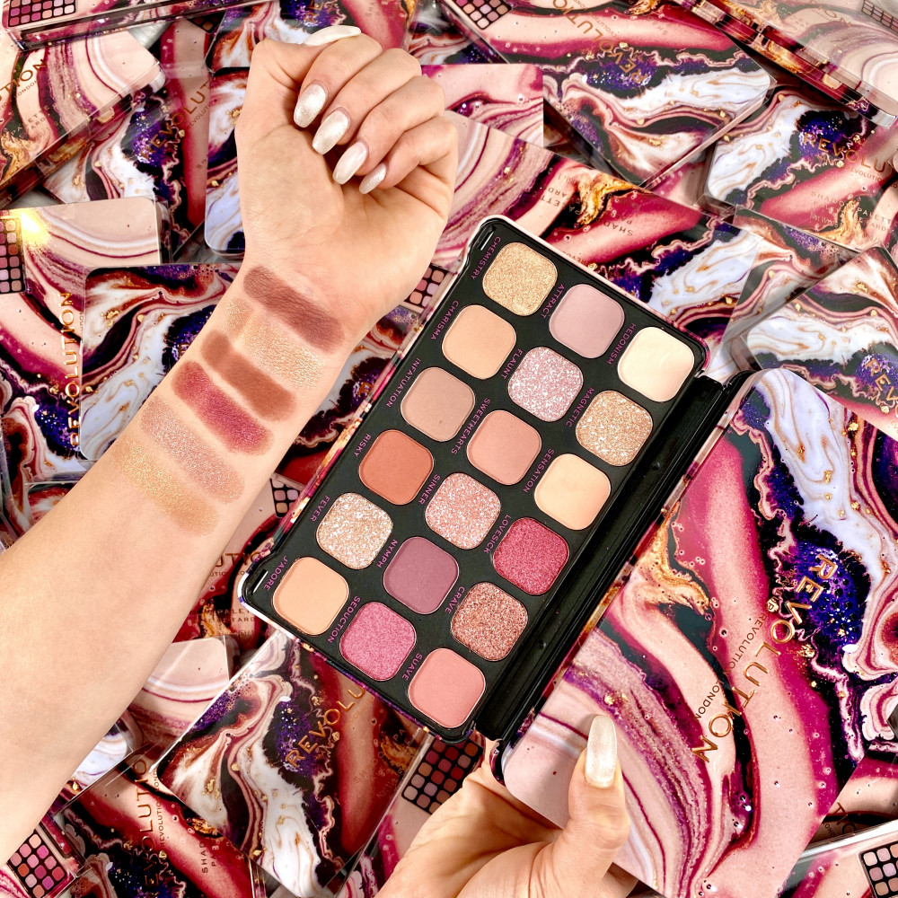 Revolution Forever Flawless Eyeshadow Palette Allure PinkPanda cz revolution-forever-flawless-eyeshadow-palette-allure-pinkpanda-cz